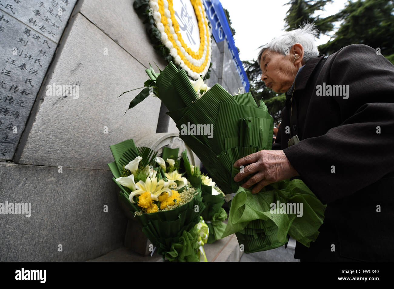 Relatives victims who murdered in hi-res stock photography and images ...