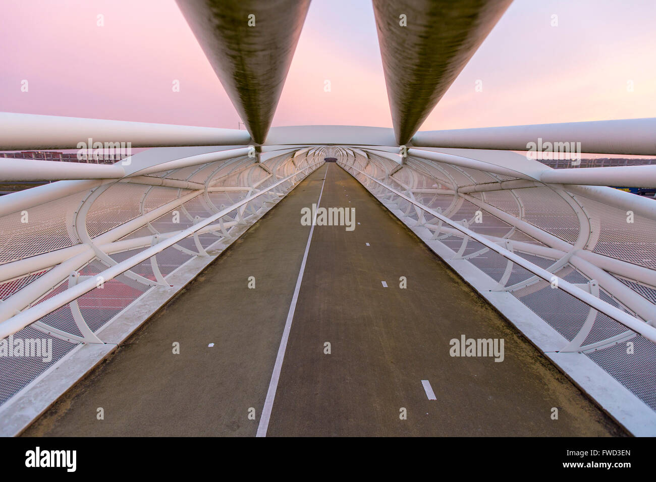 Modern architecture Bike path and footbridge De Groene Verbindingin ...