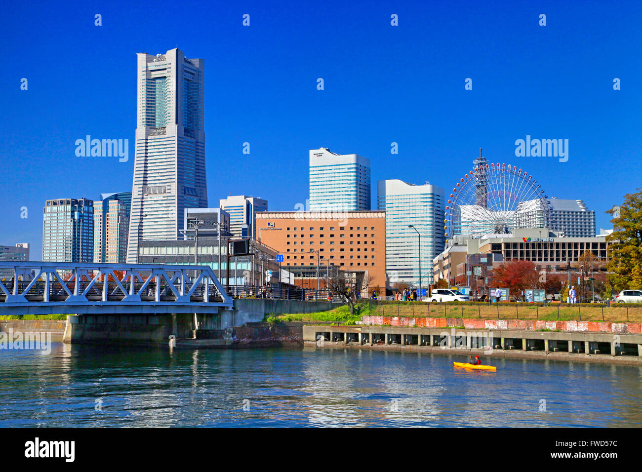Yokohama landmark tower hi-res stock photography and images - Alamy
