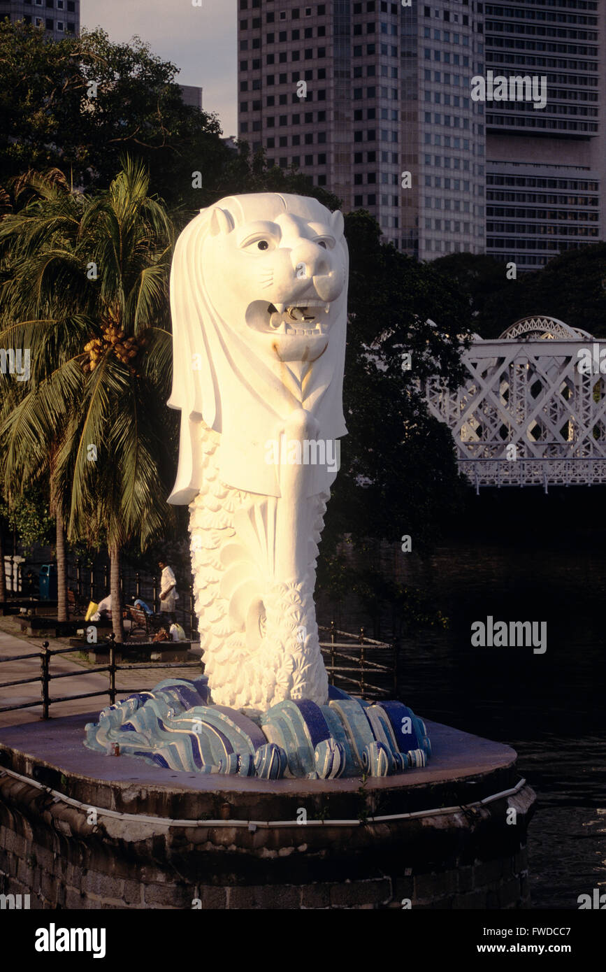 Singapore, Merlion Statue, Singapore River Stock Photo - Alamy