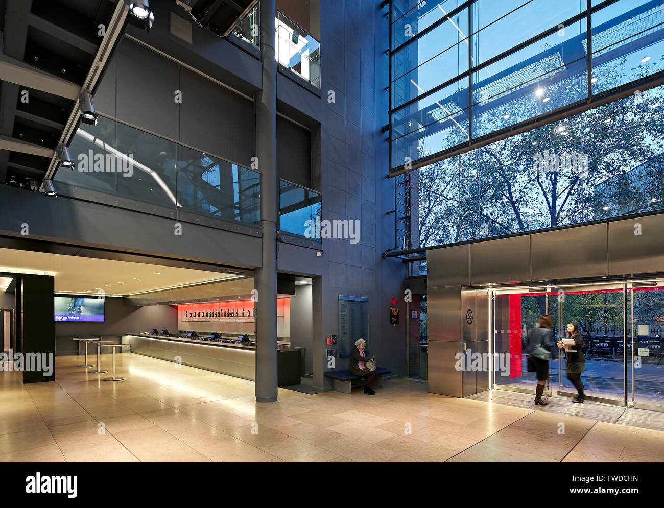 Full height window hi-res stock photography and images - Alamy