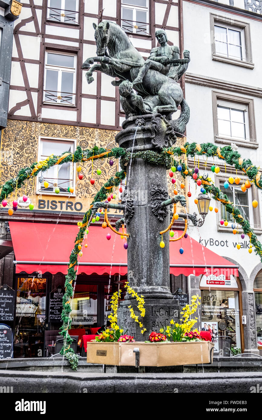 Easter street decorations hi-res stock photography and images - Alamy