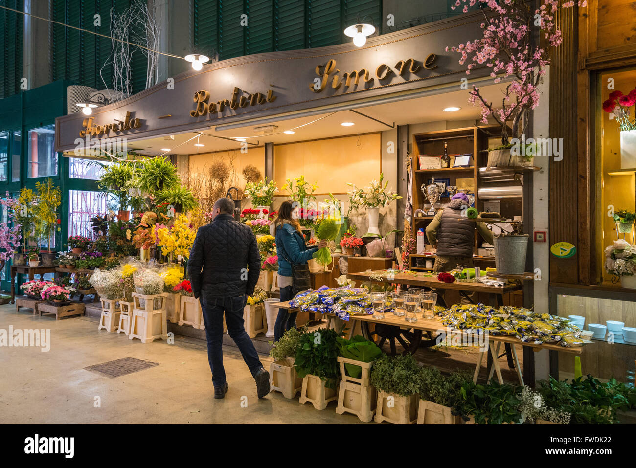 Florence market fruit vegatable hi-res stock photography and images - Alamy
