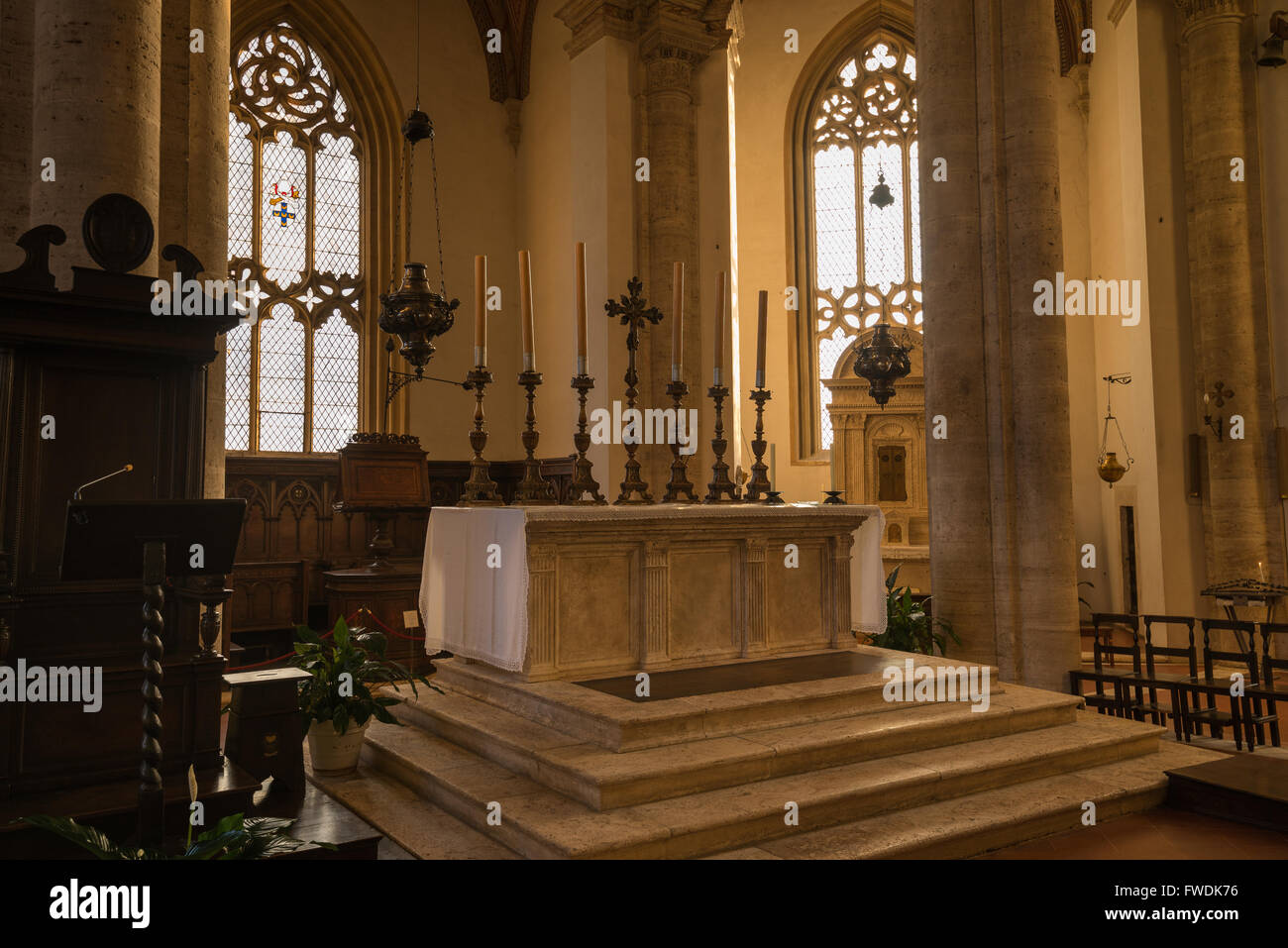 the Cathedral of Santa Maria Assunta in the main square of Pienza ...