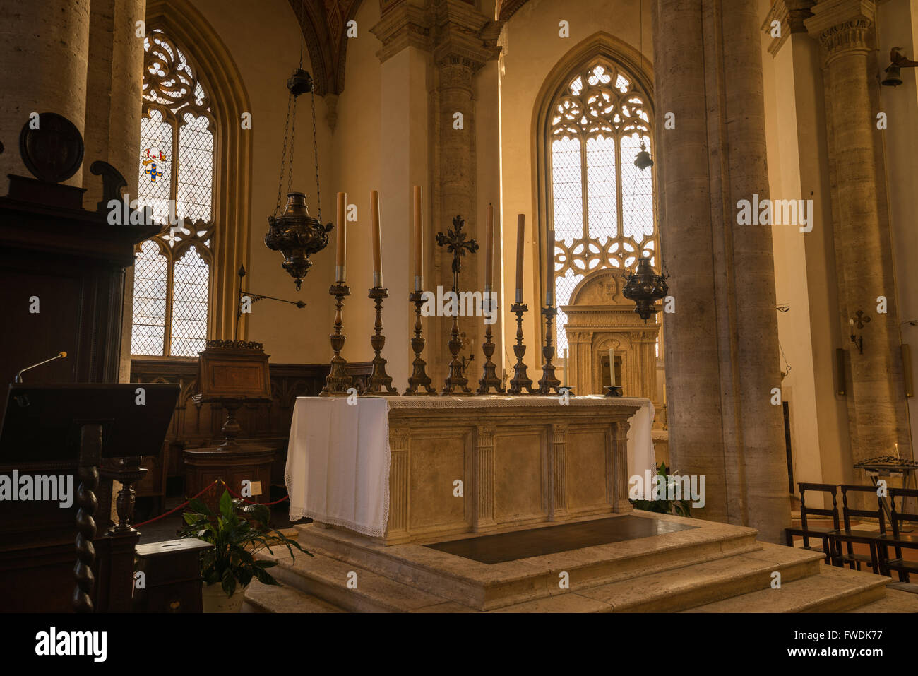 the Cathedral of Santa Maria Assunta in the main square of Pienza ...