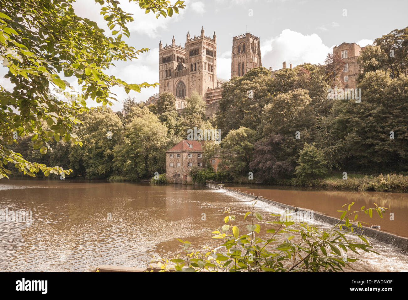 Durham cathedral from river hi-res stock photography and images - Alamy
