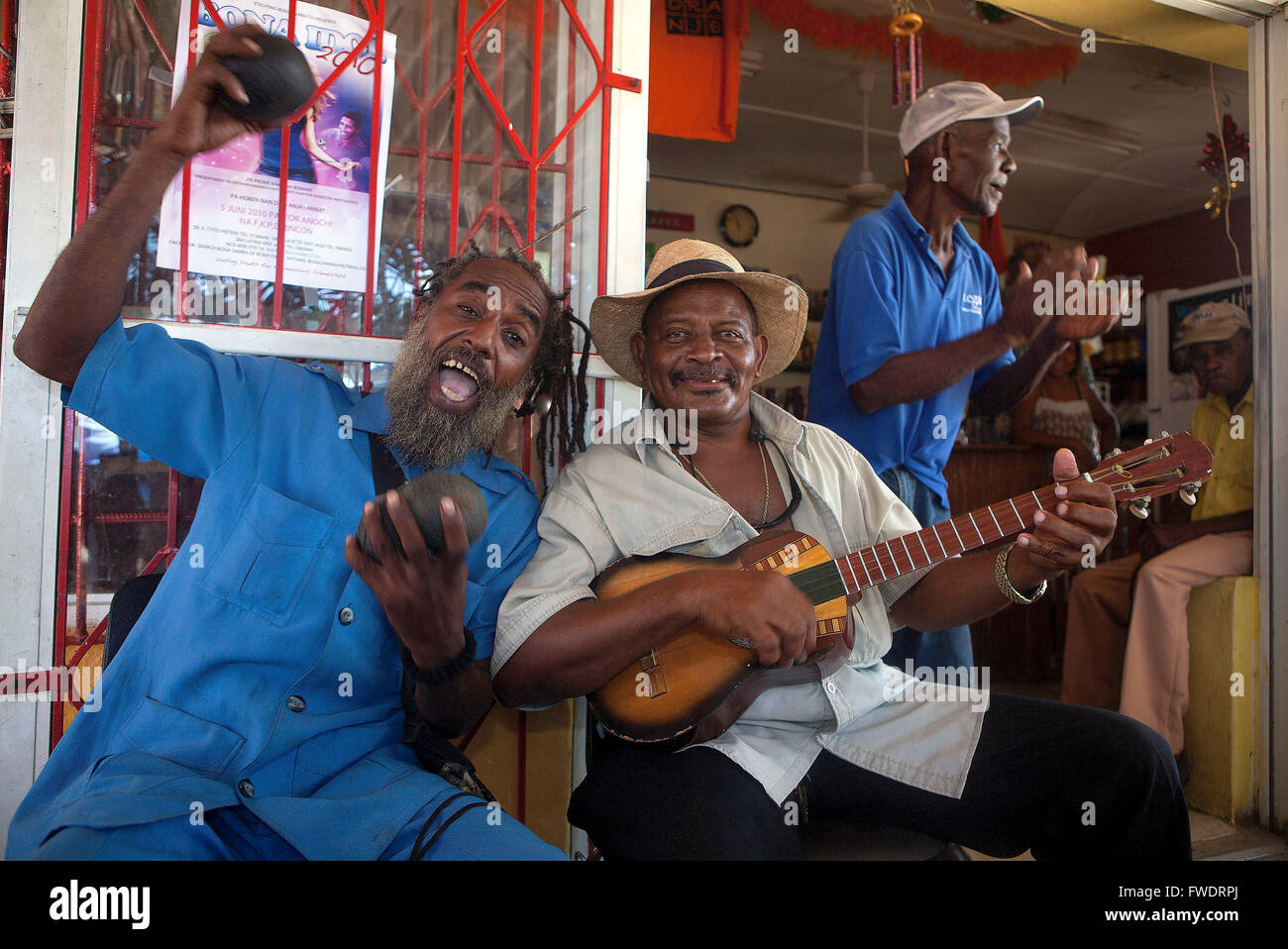 ABC Islands (Aruba,Bonaire and Curaçao) : musicians in Rincon,Bonaire ...