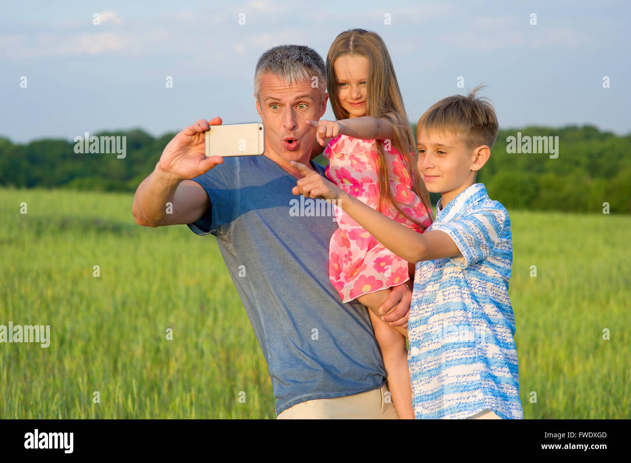 Boy and girl selfie hi-res stock photography and images - Alamy
