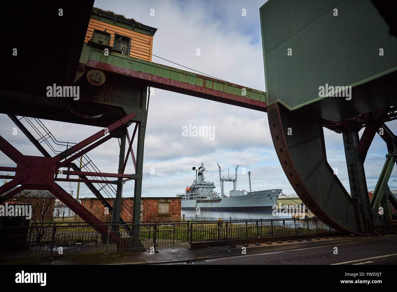 Hms birkenhead hi-res stock photography and images - Alamy