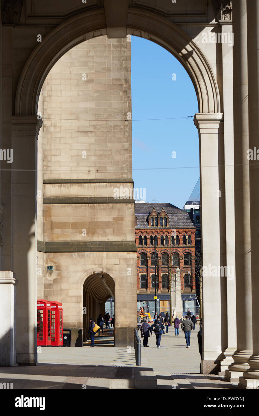 Manchester open space Town Hall extension in the St Peters Square area ...