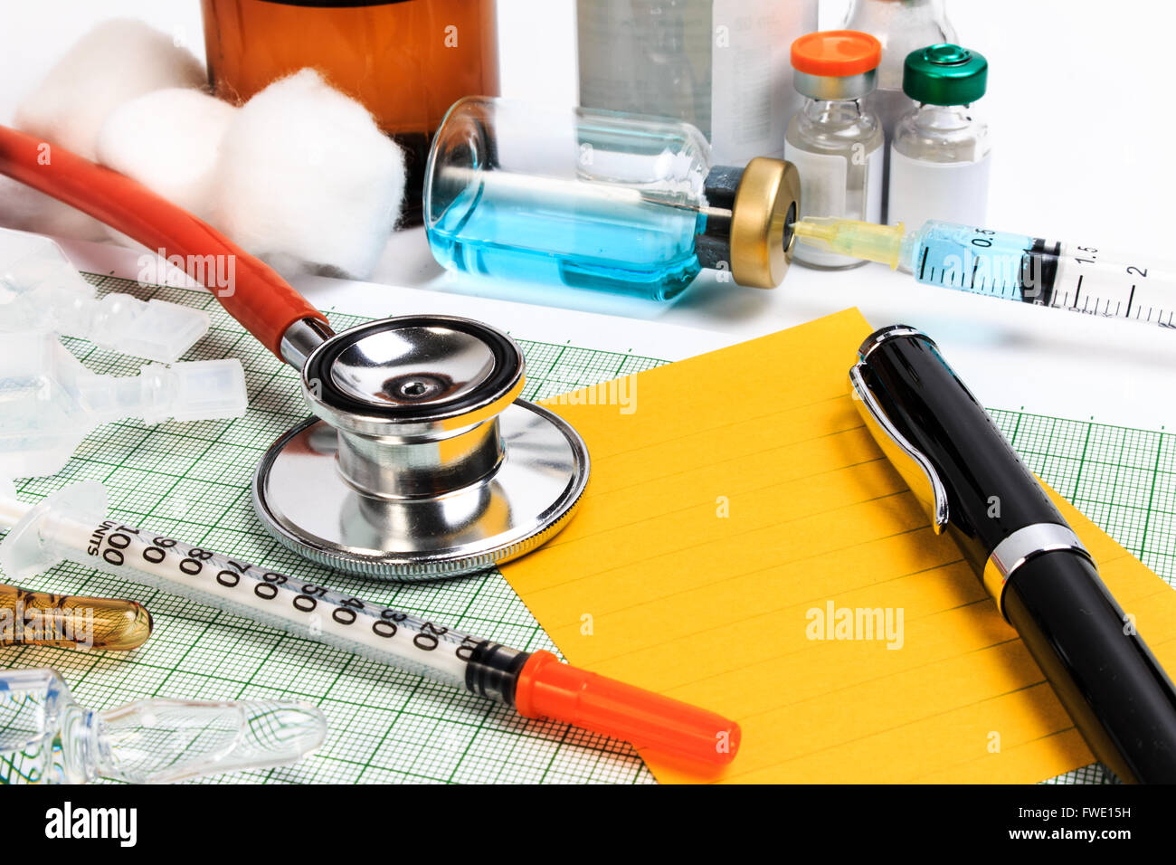 Doctors office desk medical supplies hi-res stock photography and ...