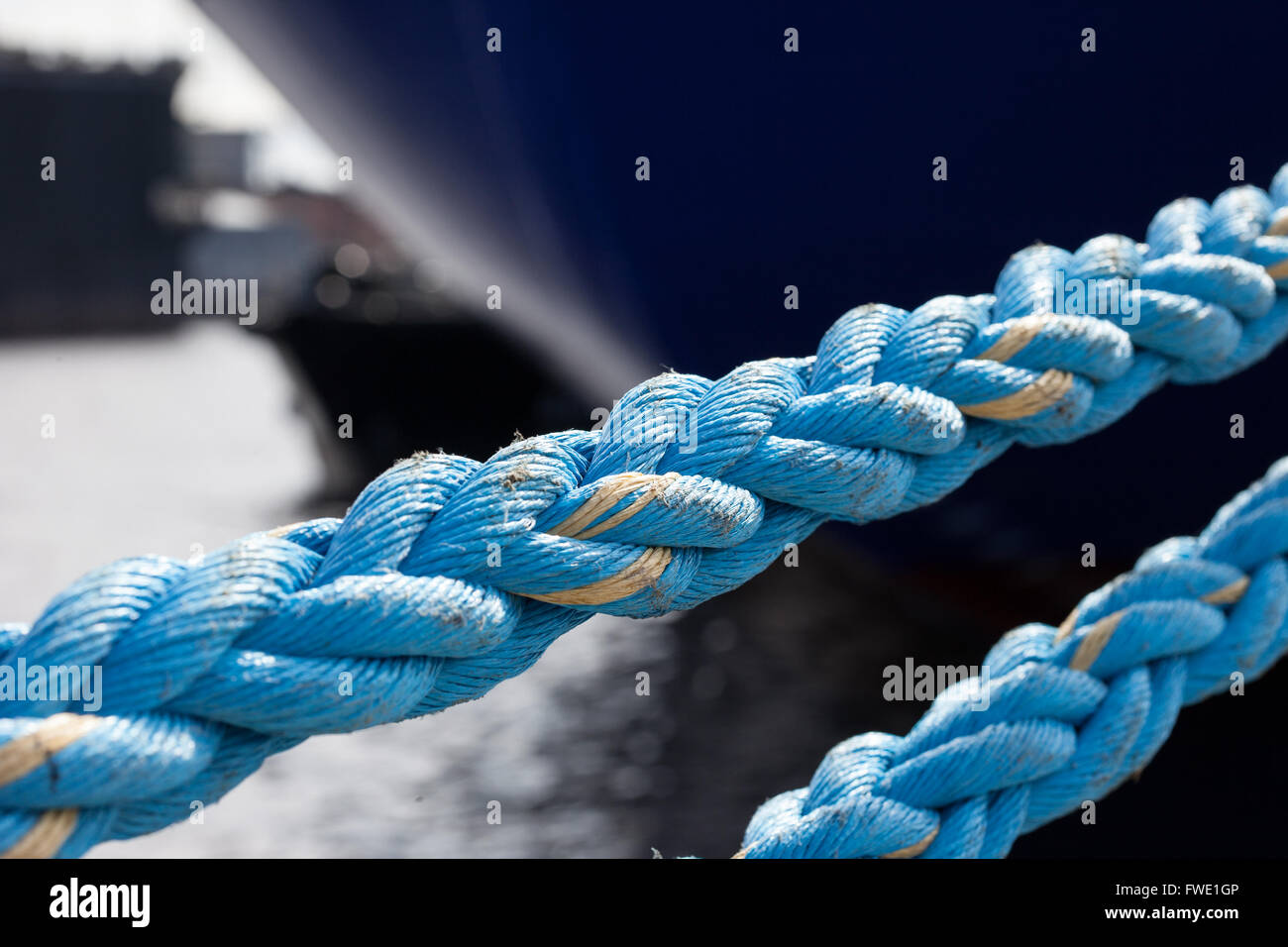 rope anchoring silhouette of the ship Stock Photo - Alamy