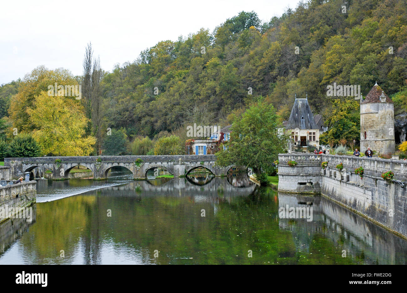Bridge over the River Dronne, Brantome, France Stock Photo - Alamy