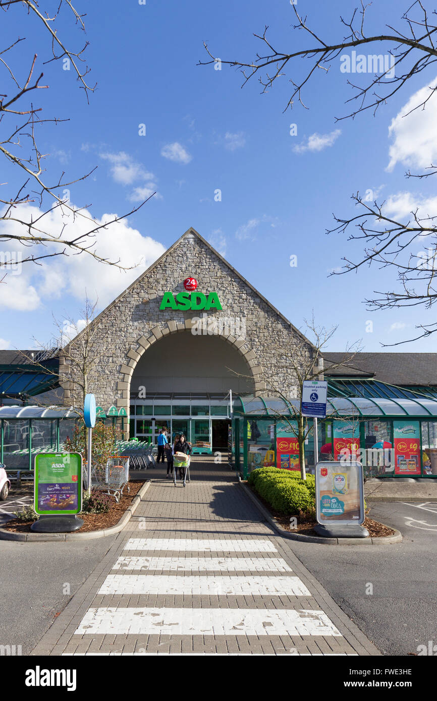Asda supermarket 24 hours sign hi-res stock photography and images - Alamy