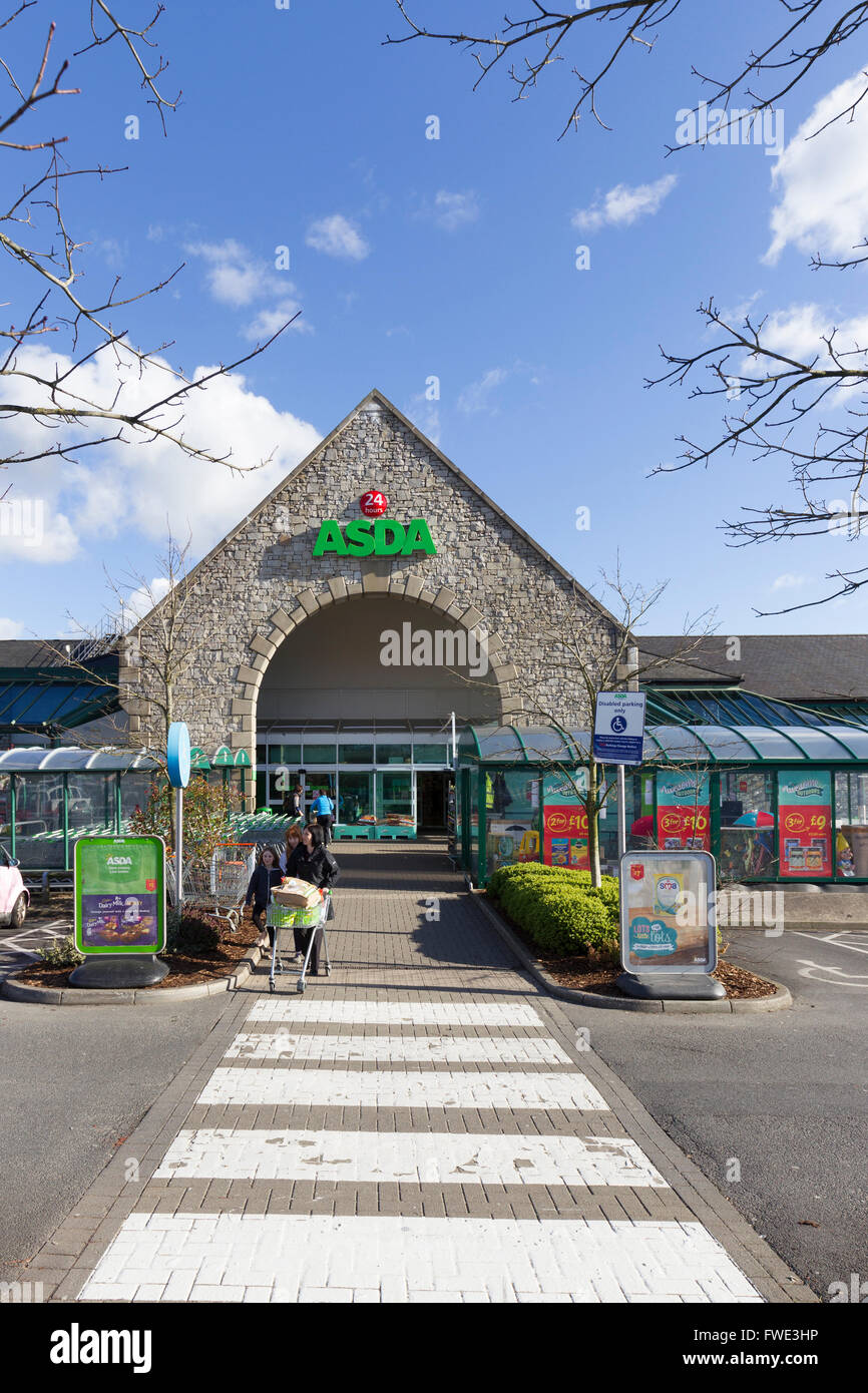 Asda store and 24 hour sign hi-res stock photography and images - Alamy