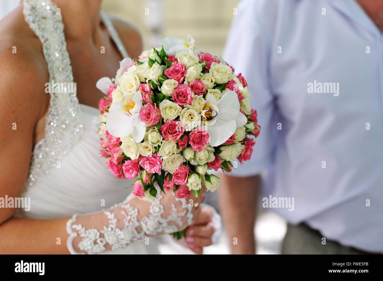 Hand held bouquet hi-res stock photography and images - Alamy