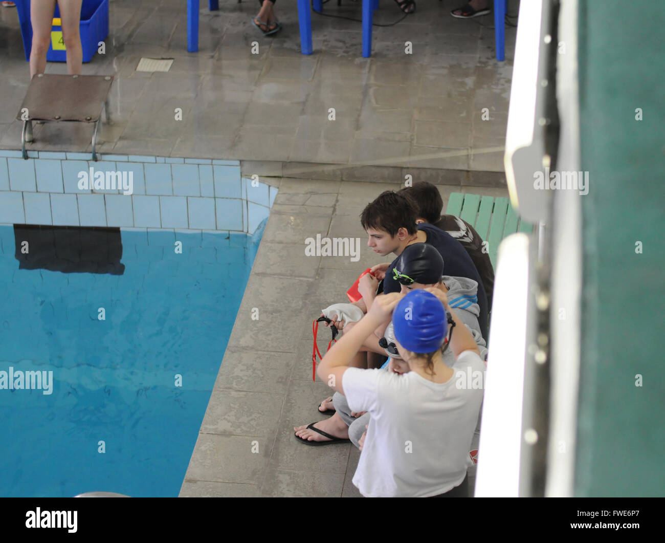 Teens swimming pool hi-res stock photography and images - Alamy