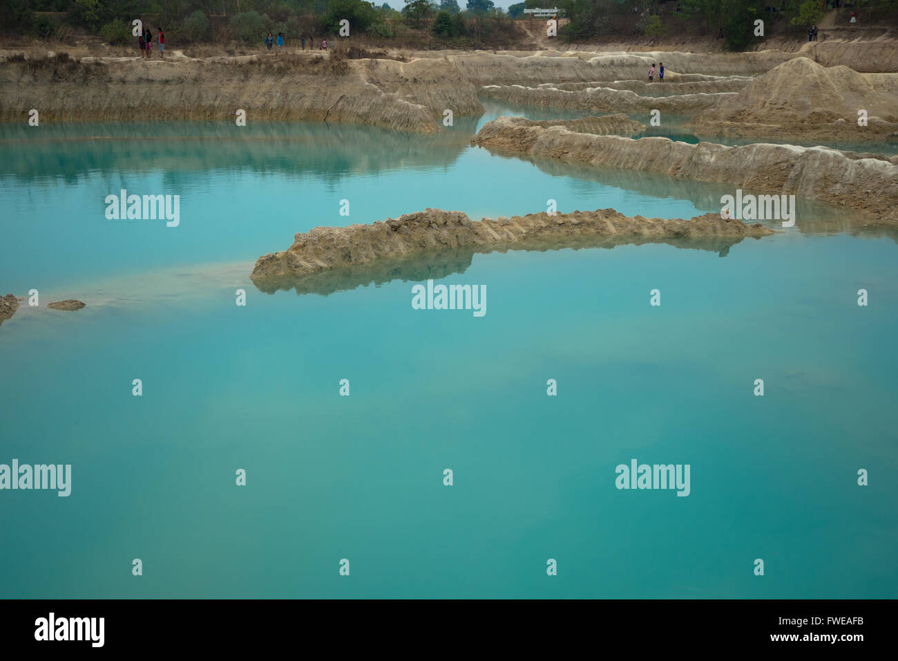 Emerald lake thailand hi-res stock photography and images - Alamy