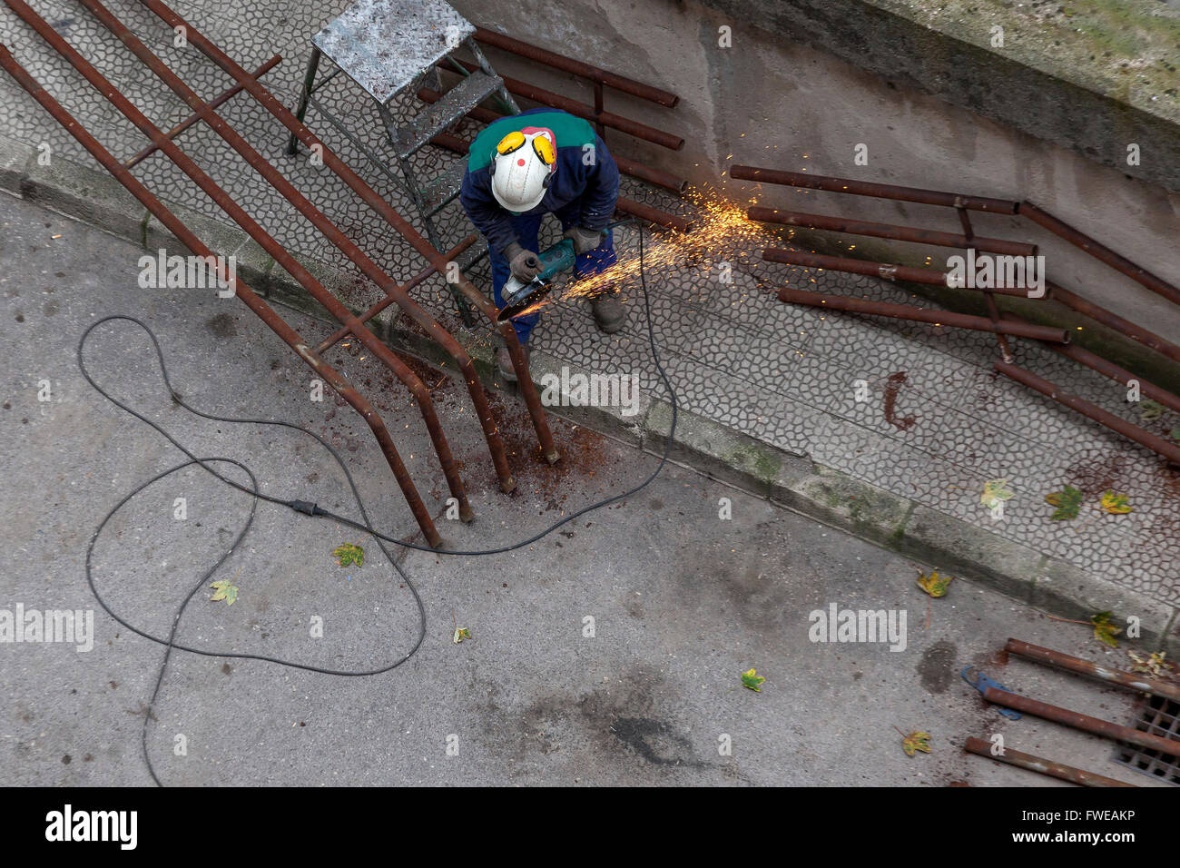 Radial cutting hi-res stock photography and images - Alamy