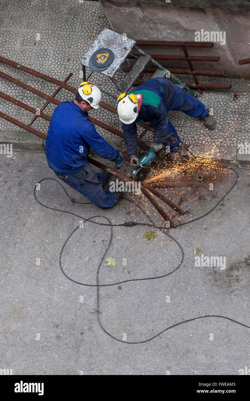 Steel workers hi-res stock photography and images - Alamy