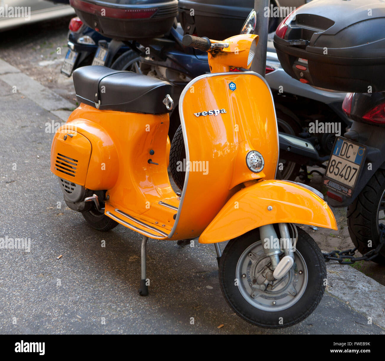 ROME,ITALY: Vespa scooter Stock Photo - Alamy