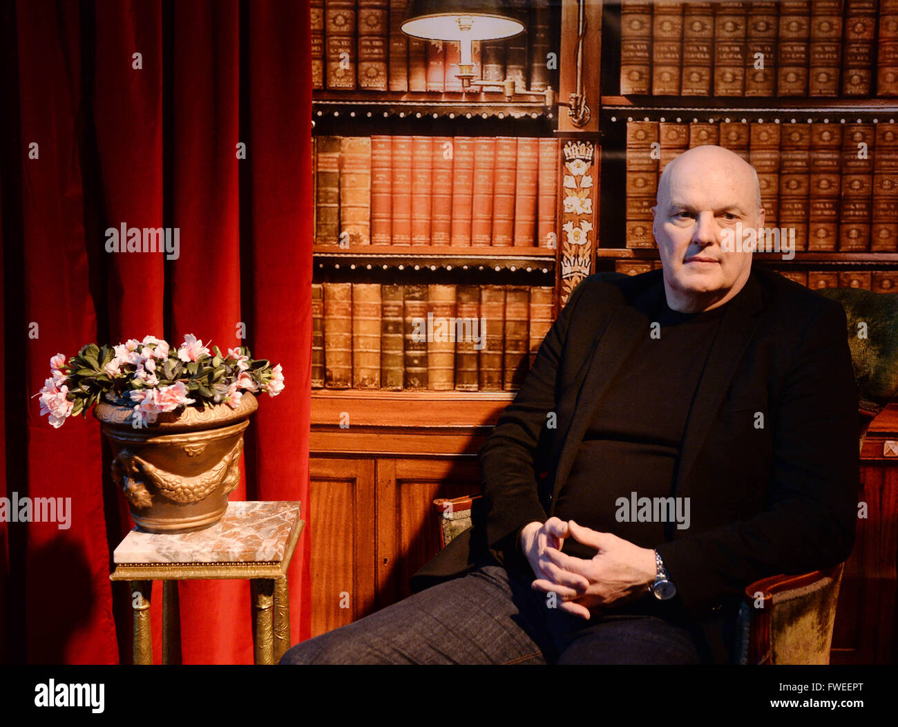 Robert wilson hi-res stock photography and images - Alamy