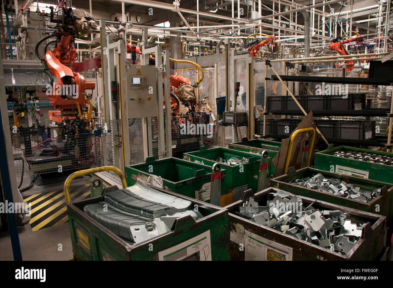 Automotive industry manufacture Stock Photo - Alamy