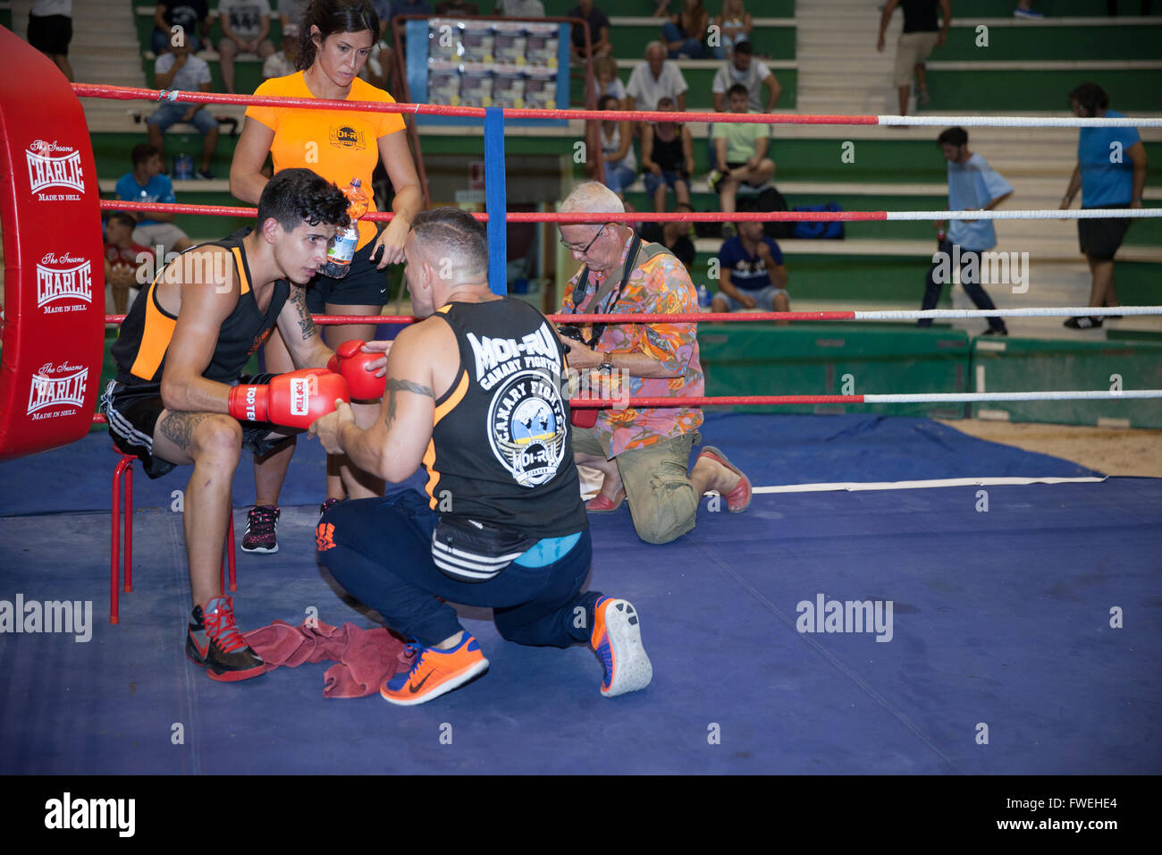 Pugilism hi-res stock photography and images - Alamy