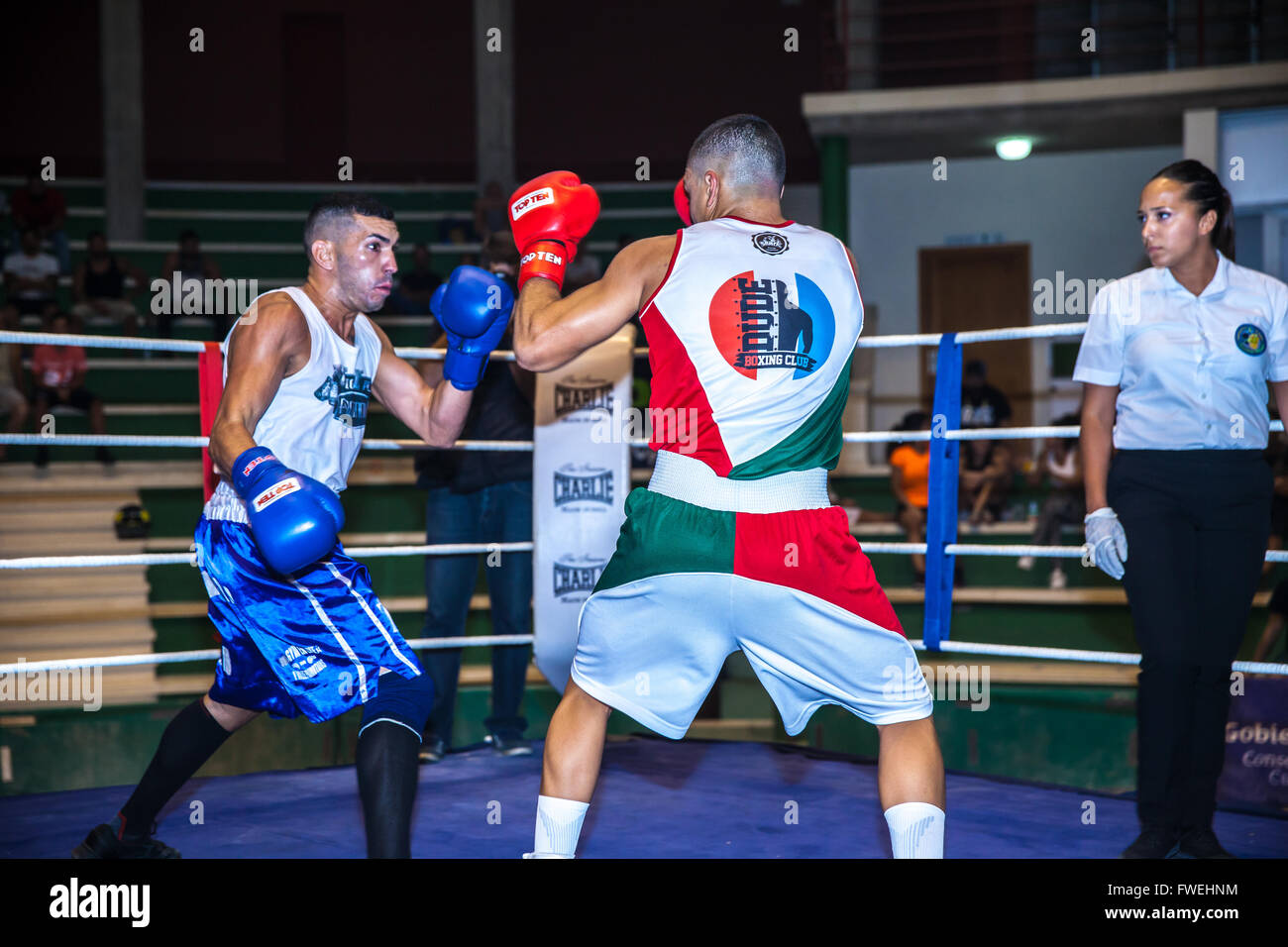 Sparring match hi-res stock photography and images - Alamy