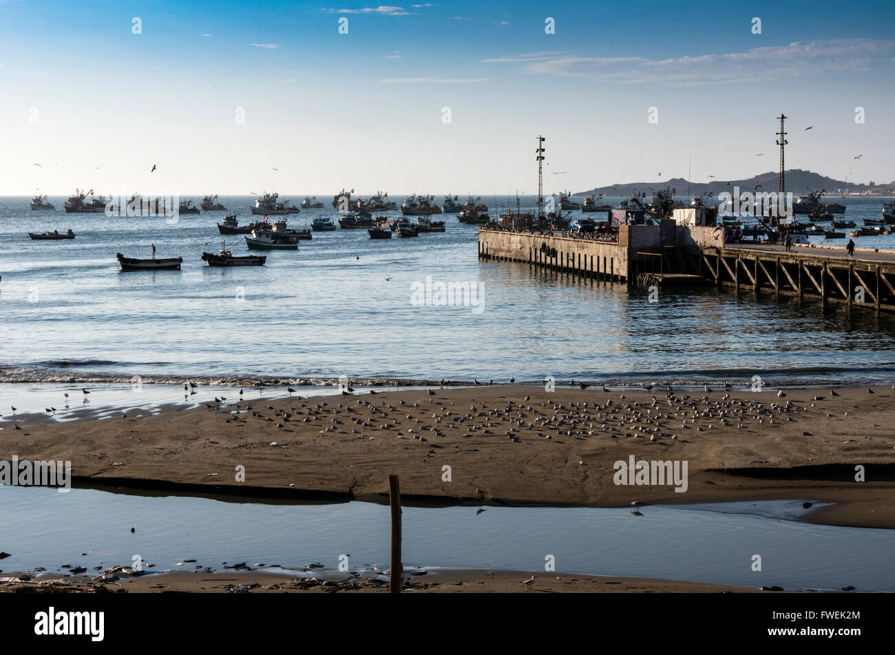 Huacho port hi-res stock photography and images - Alamy