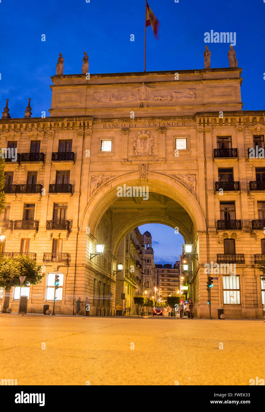 Banco de santander building hi-res stock photography and images - Alamy