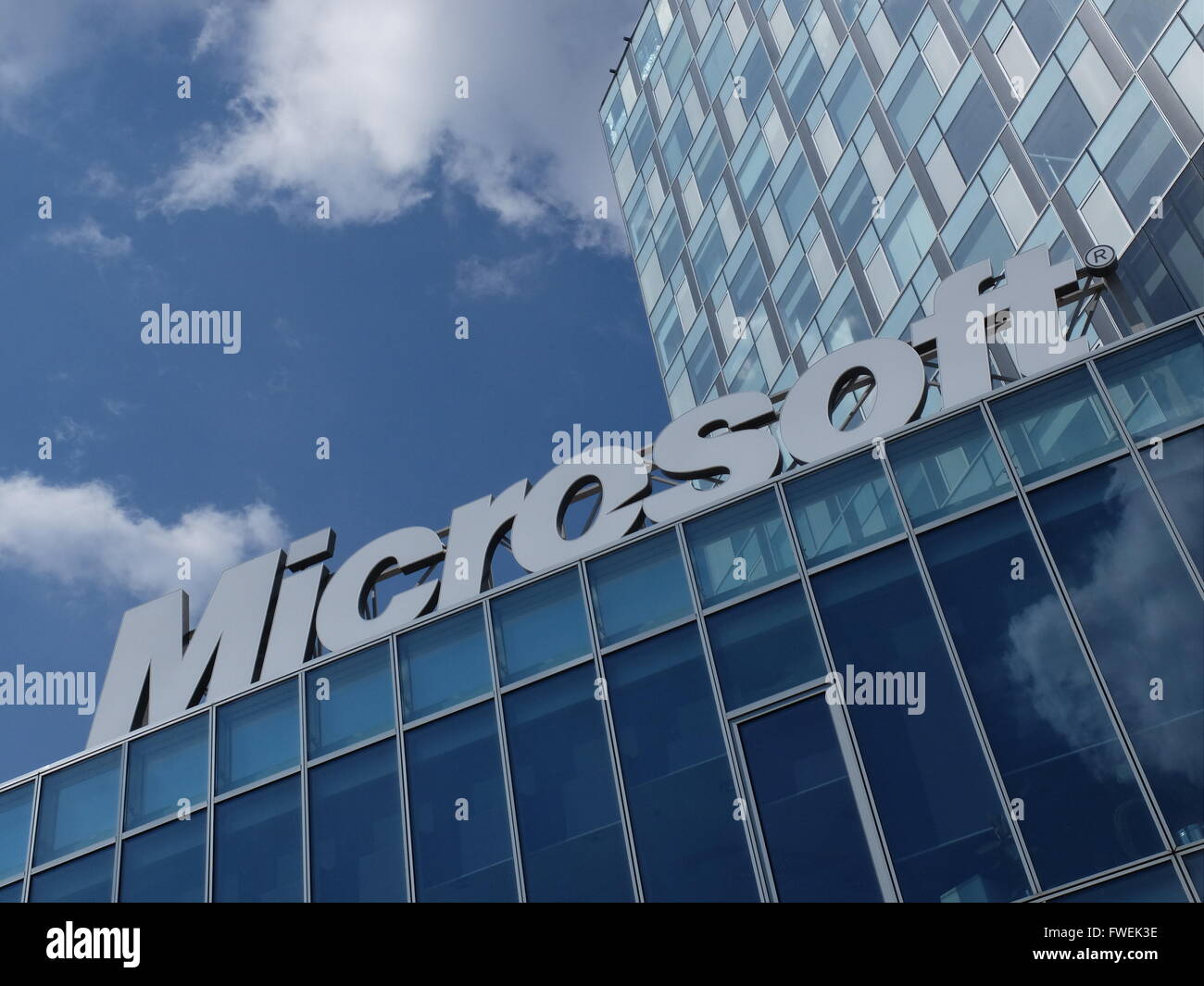 Microsoft headquarters logo sign hi-res stock photography and images ...