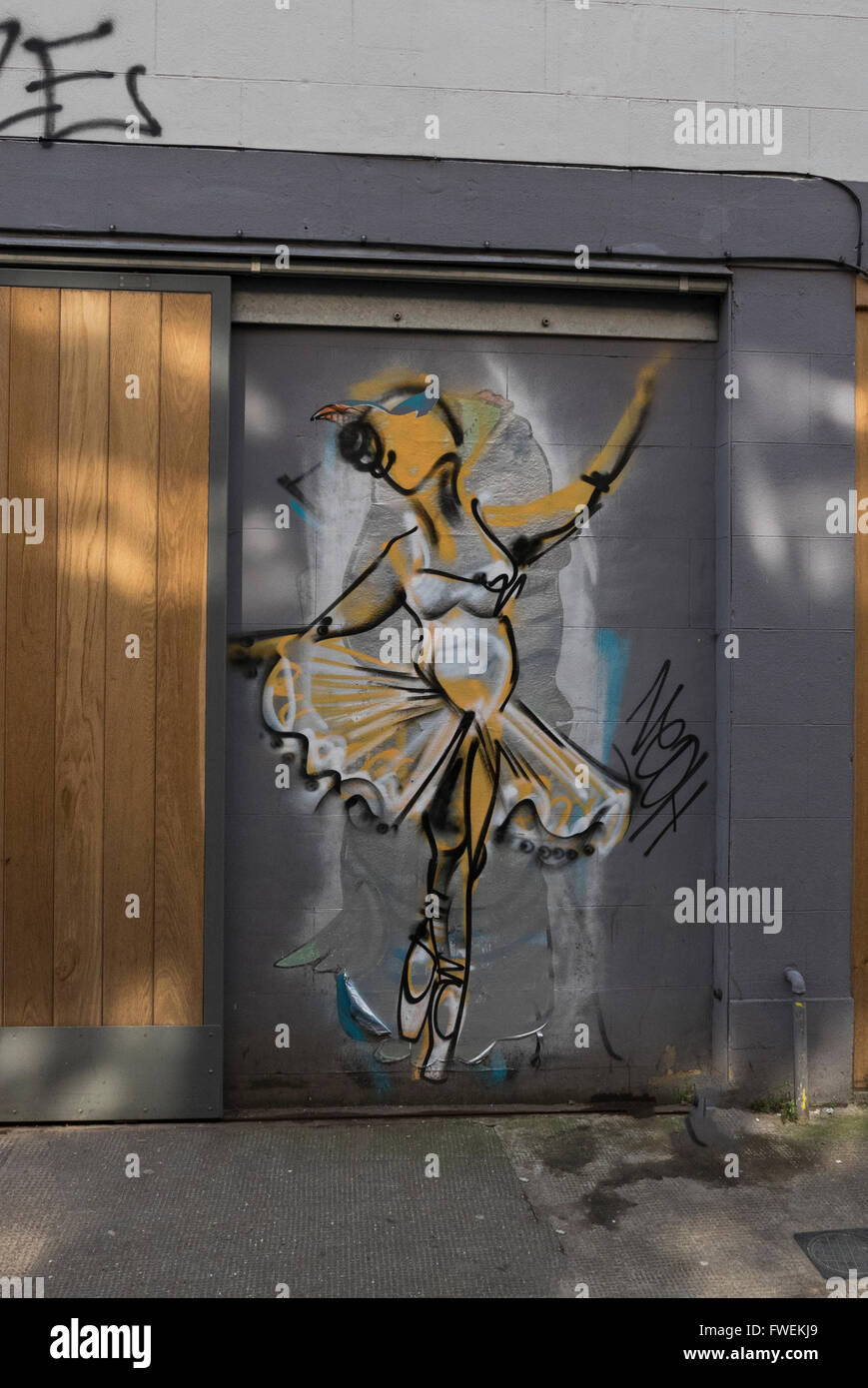 Beautiful street art graffiti with abstract wall images in London ...