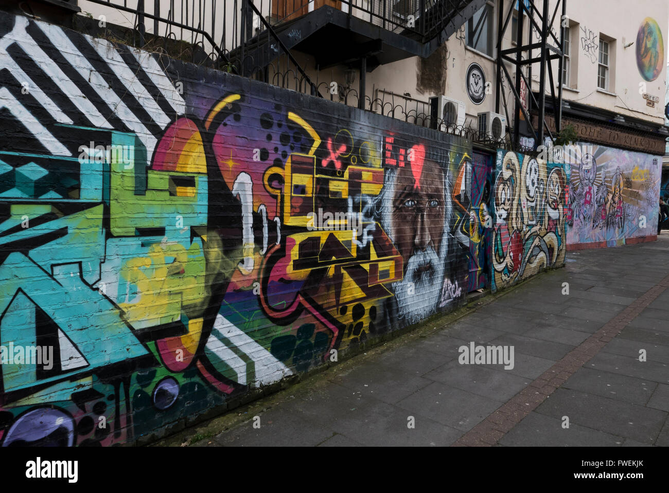 Beautiful street art graffiti with abstract wall images in London ...