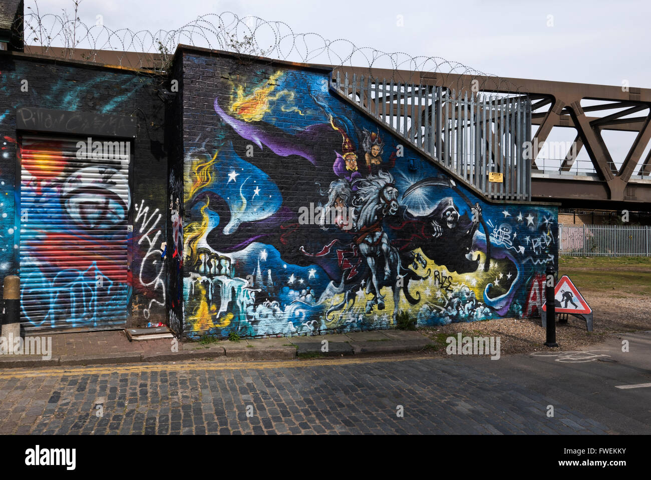 Beautiful street art graffiti with abstract wall images in London ...