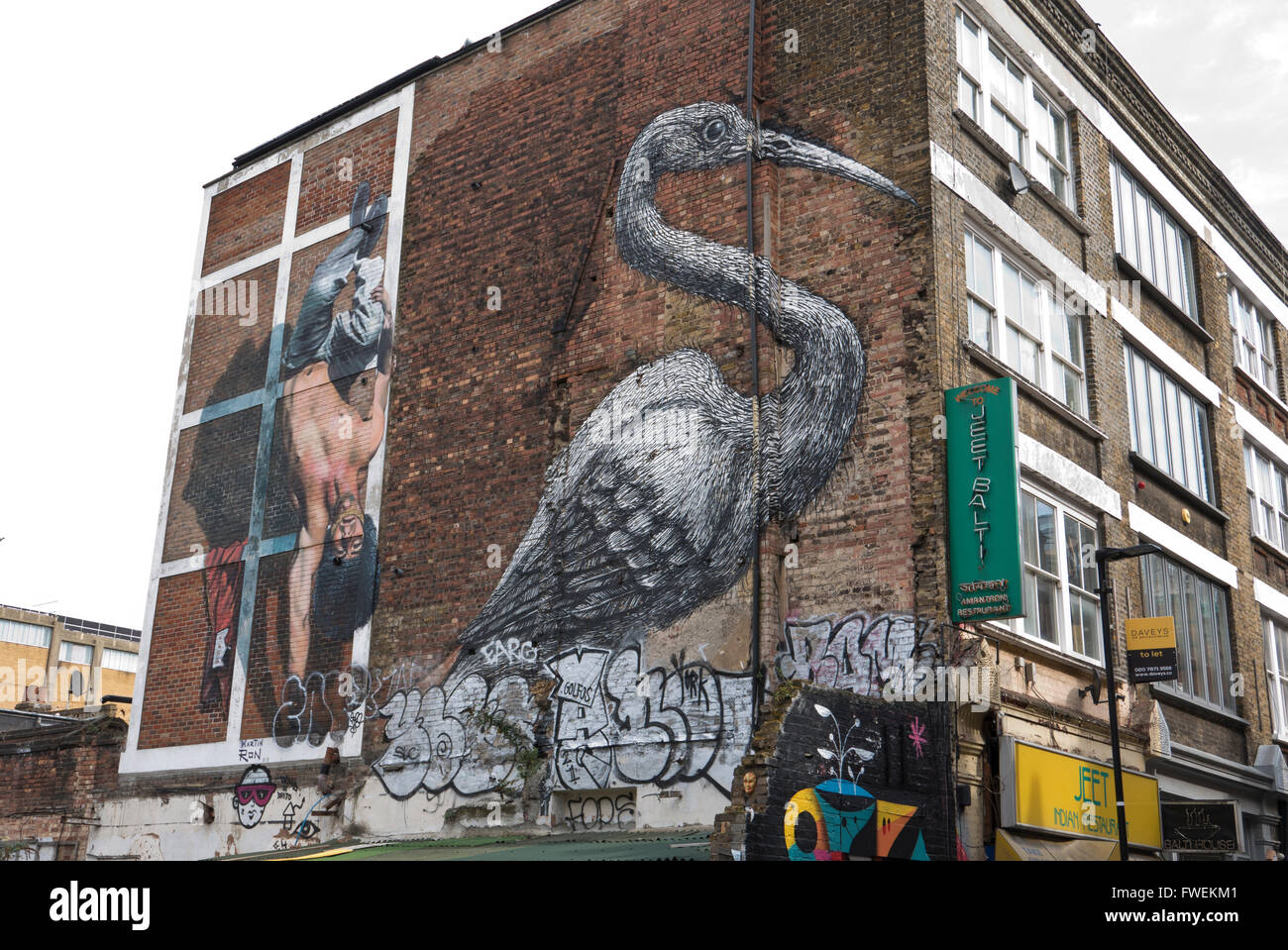 Beautiful street art graffiti with abstract wall images in London ...