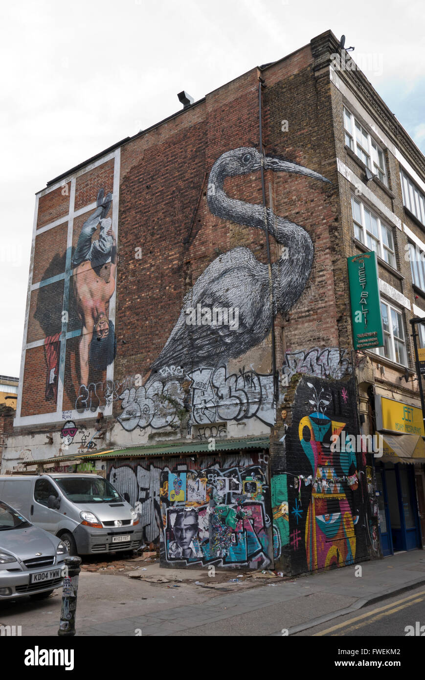 Beautiful street art graffiti with abstract wall images in London ...