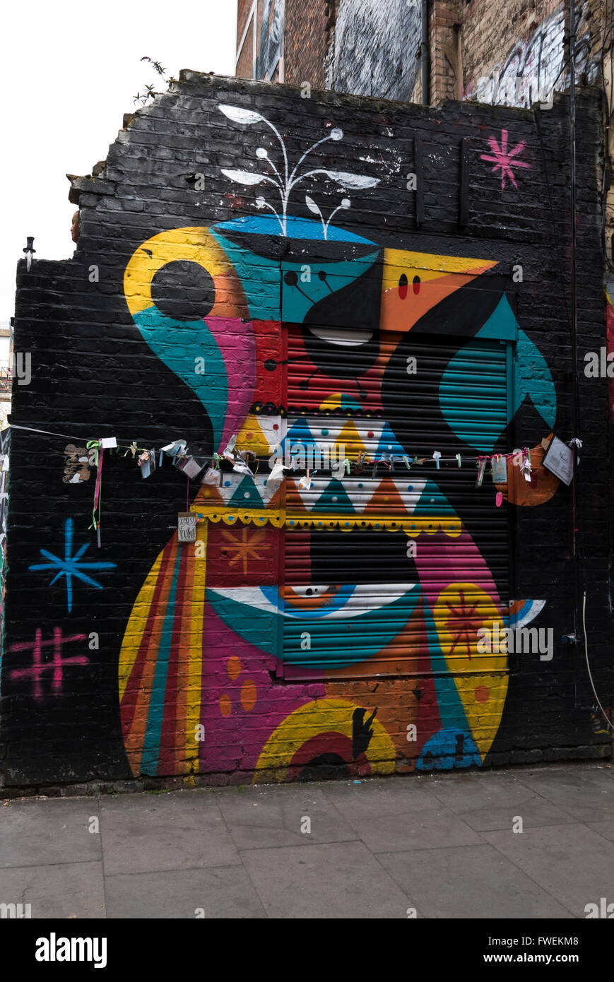 Beautiful street art graffiti with abstract wall images in London ...