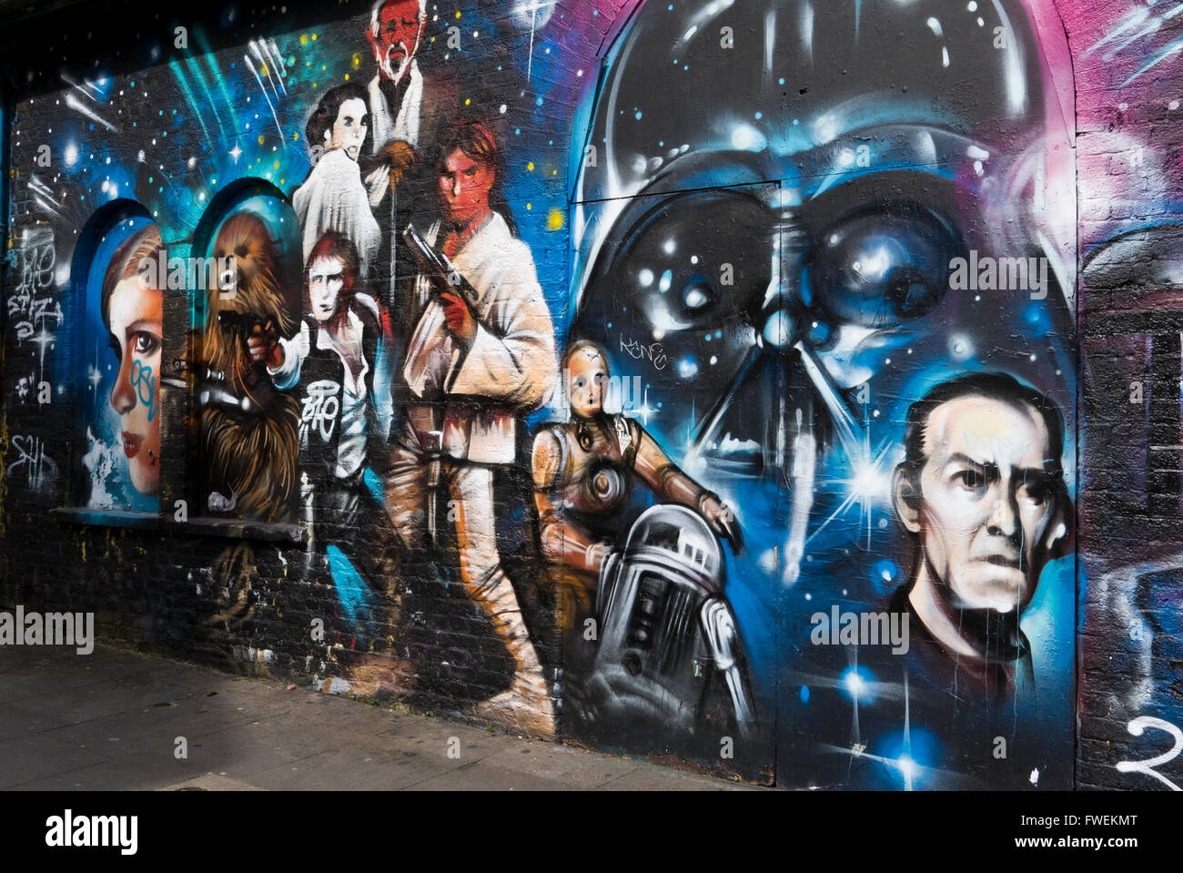 Beautiful street art graffiti with abstract wall images in London ...