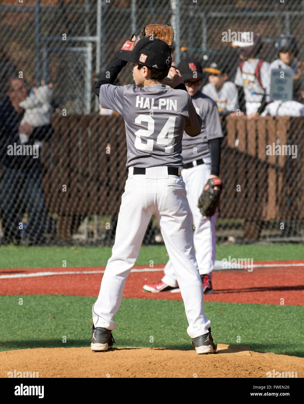 Little league baseball player pitcher Stock Photo - Alamy