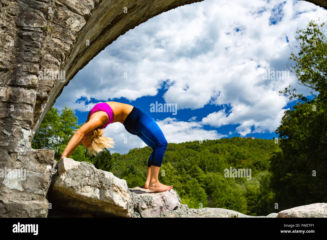 Bridge Pose Stock Photos & Bridge Pose Stock Images - Alamy