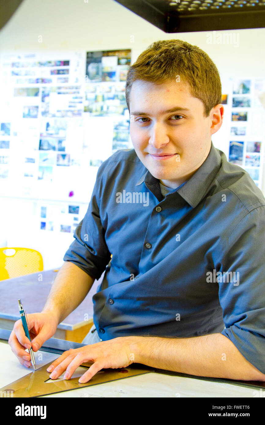 Student study architecture class hi-res stock photography and images ...