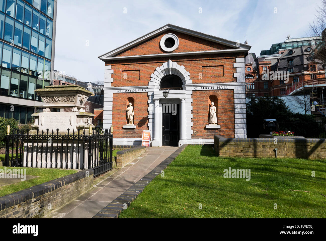 The st botolph building hi-res stock photography and images - Alamy