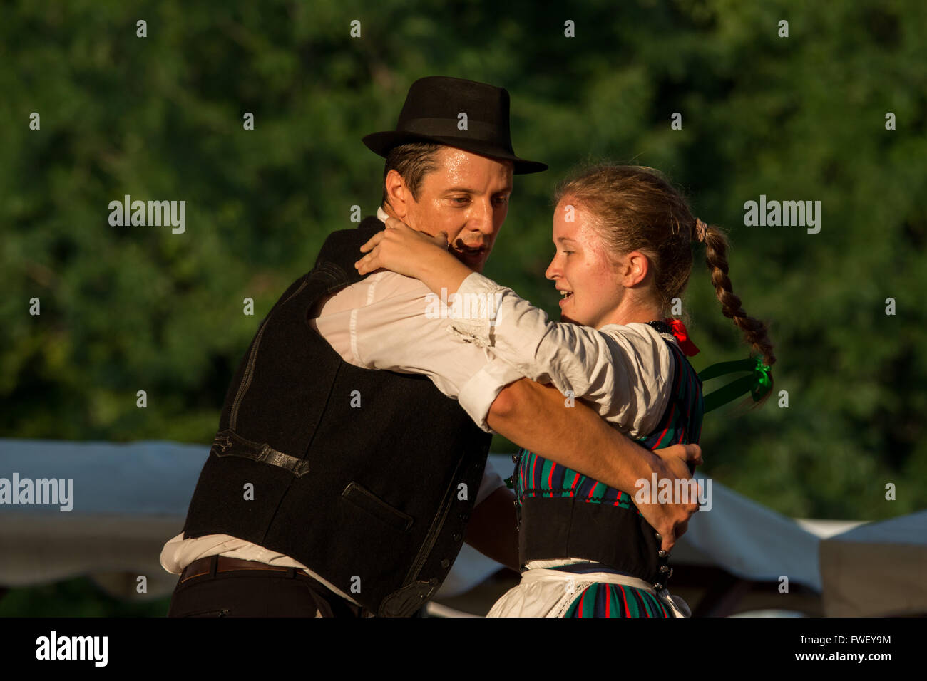 Hungarian folk dancer Stock Photo - Alamy