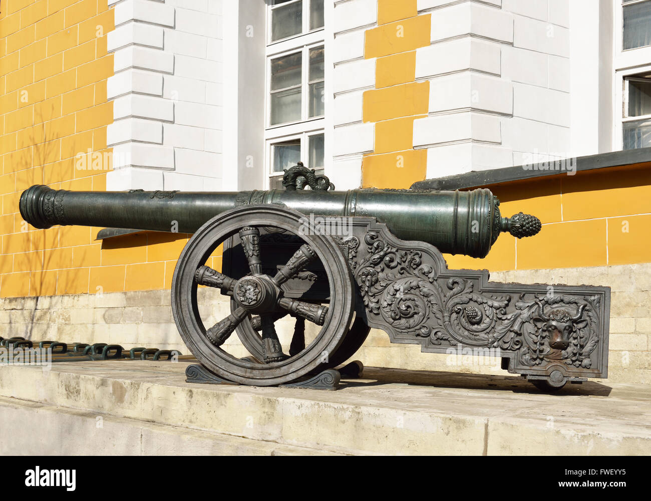 Cast Iron Gun Carriage Stock Photos & Cast Iron Gun Carriage Stock ...