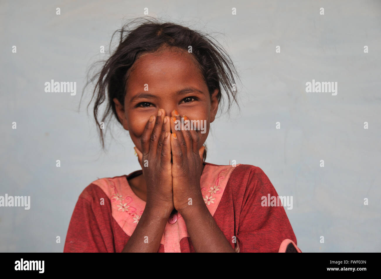 Girl, Nubian village, along the Nile bend Stock Photo - Alamy