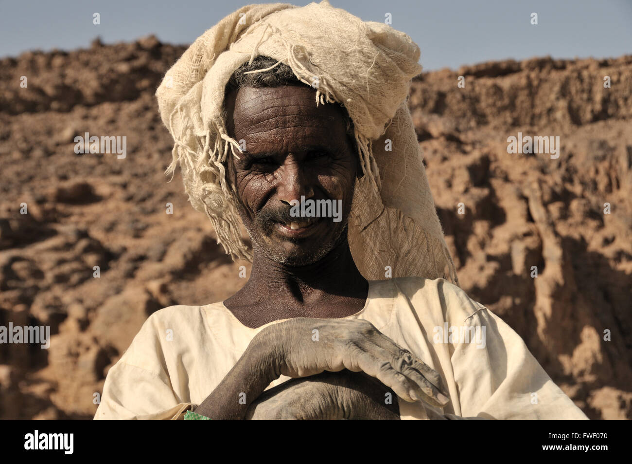 Bayuda desert, salt collecting Bisharin nomad man at Atrun crater Stock ...