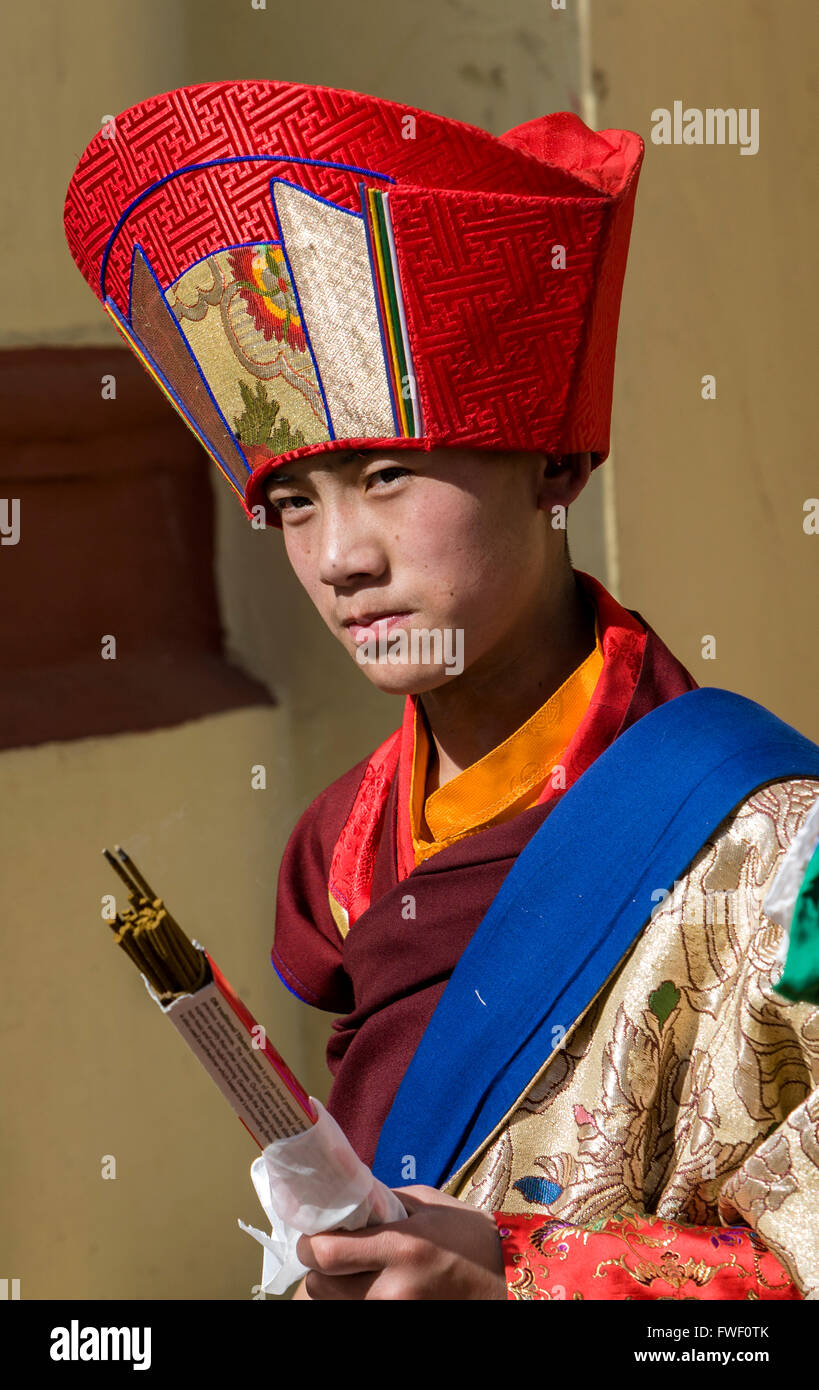 Buddhist monk hat hi-res stock photography and images - Alamy