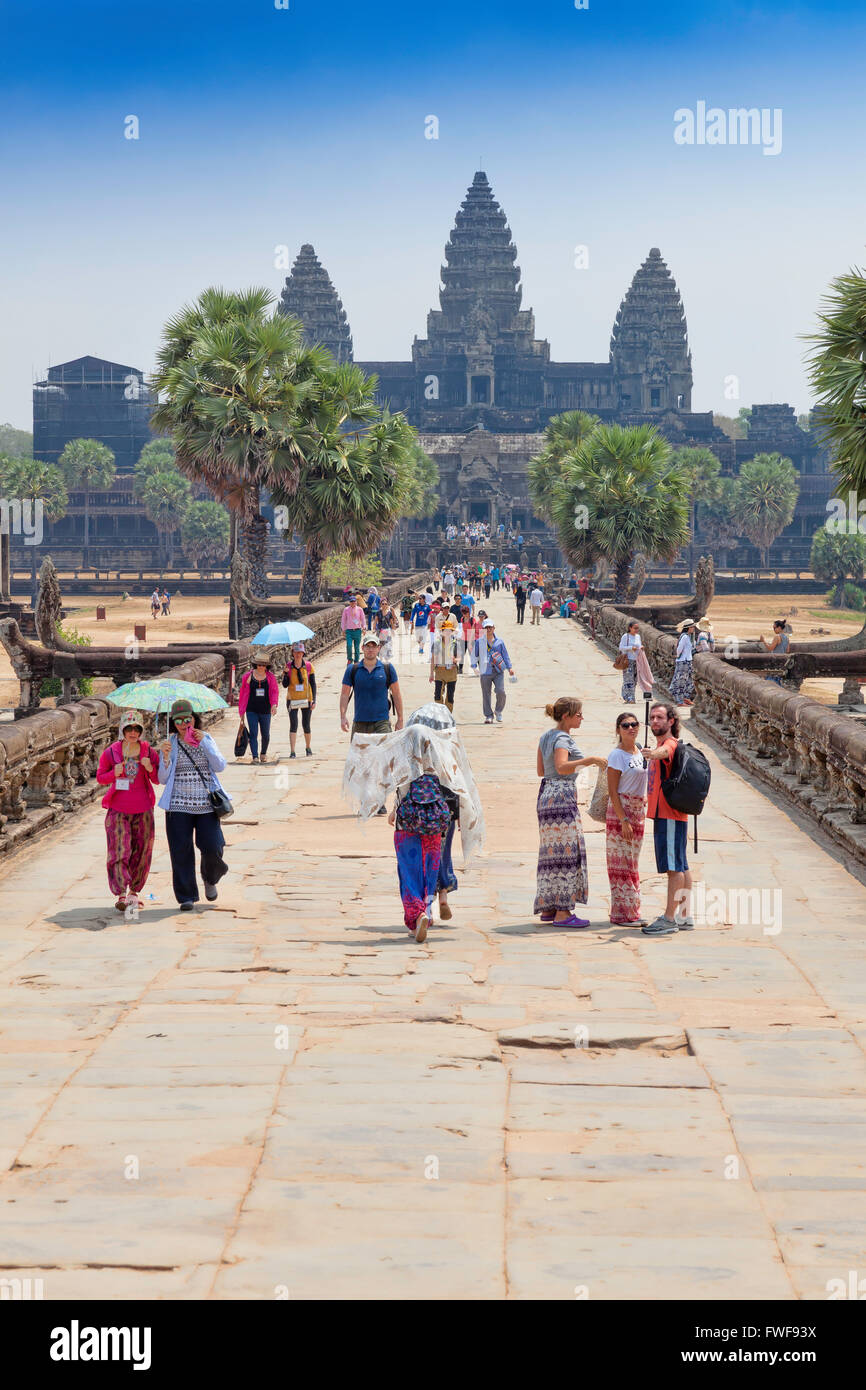 PEOPLE at the entrance to Angkor Wat temple in Cambodia UNESCO World ...