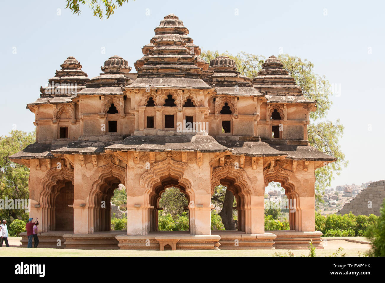 Hampi ruins hi-res stock photography and images - Alamy